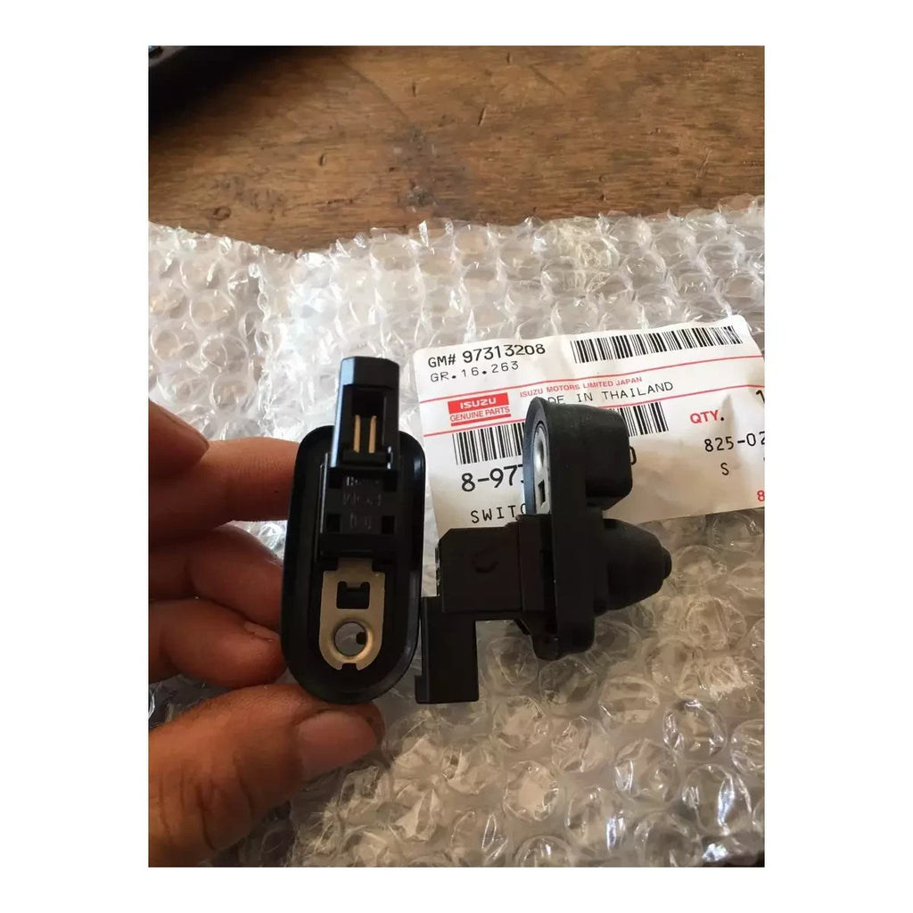 Genuine Isuzu D-Max 2007 - 2020 Interior Light Door Switch 8973132080